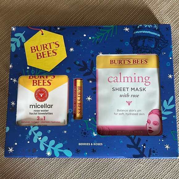 Burt's Bees | Skincare | Burts Bees Berries Roses Gift Set | Poshmark